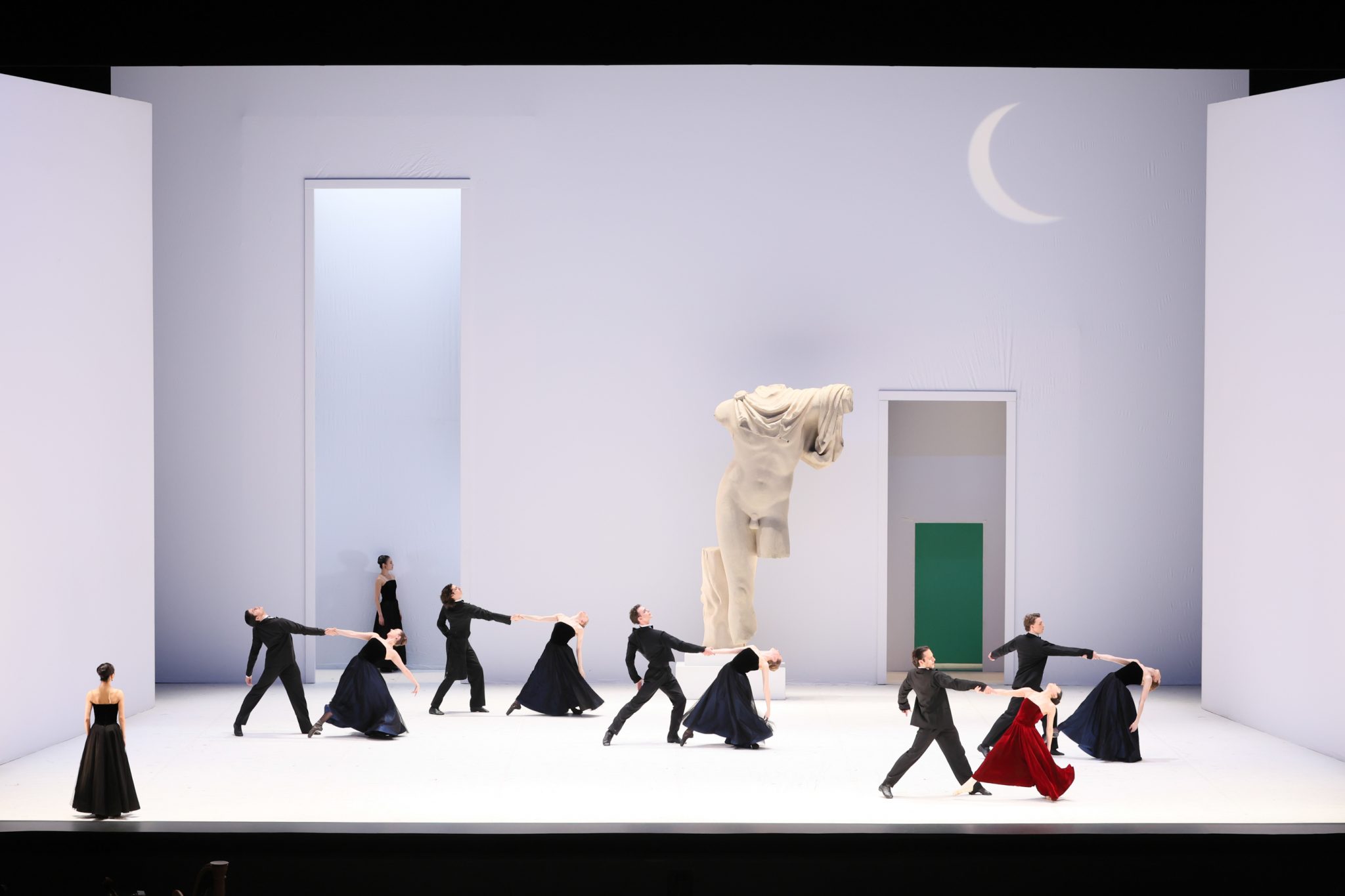 ハンブルク・バレエ団、 ノイマイヤー芸術監督と最後の来日公演 | web太陽 ― webtaiyo